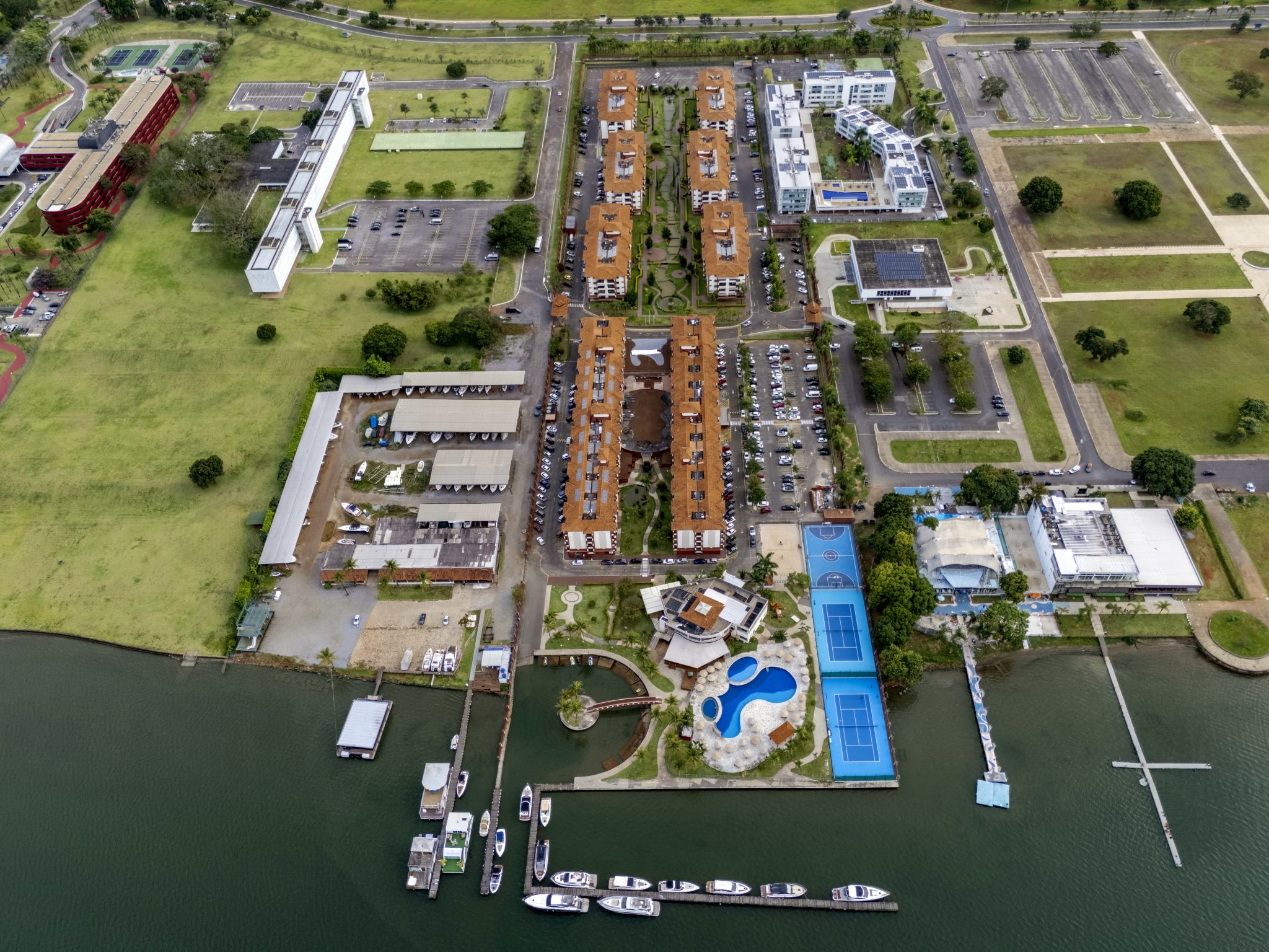 Lake Side – Um novo conceito de viver bem.